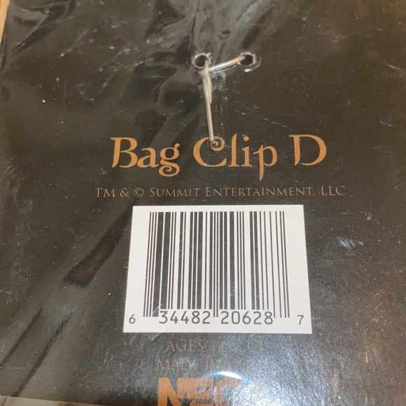 Hot Topic | Accessories | Twilight Saga New Moon Bella Swan Bag Clip ...